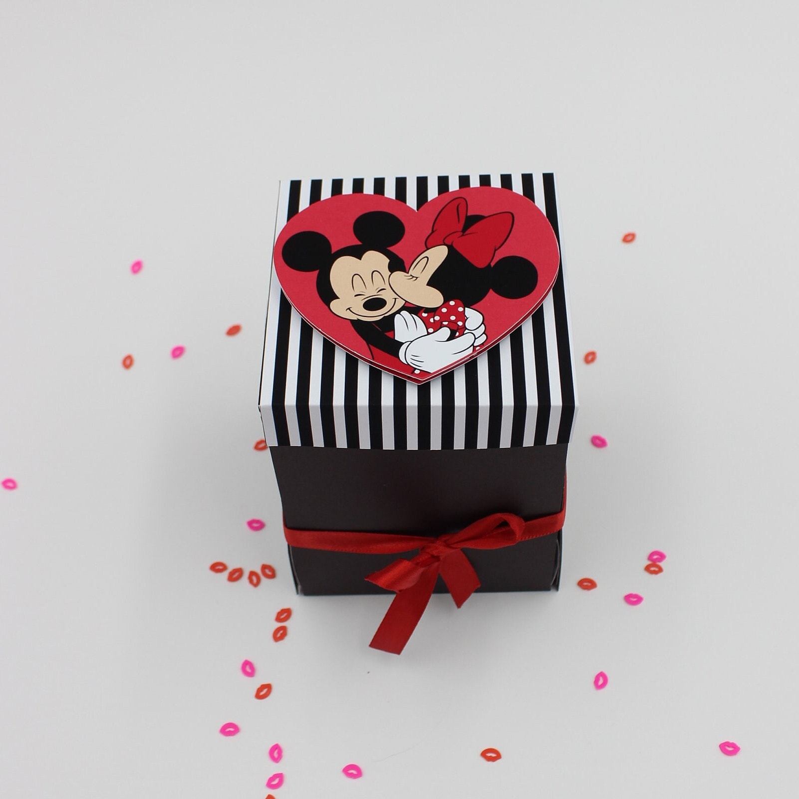 Exploding Gift Box Template: SVG, Cricut, Silhouette (digital File) - Etsy