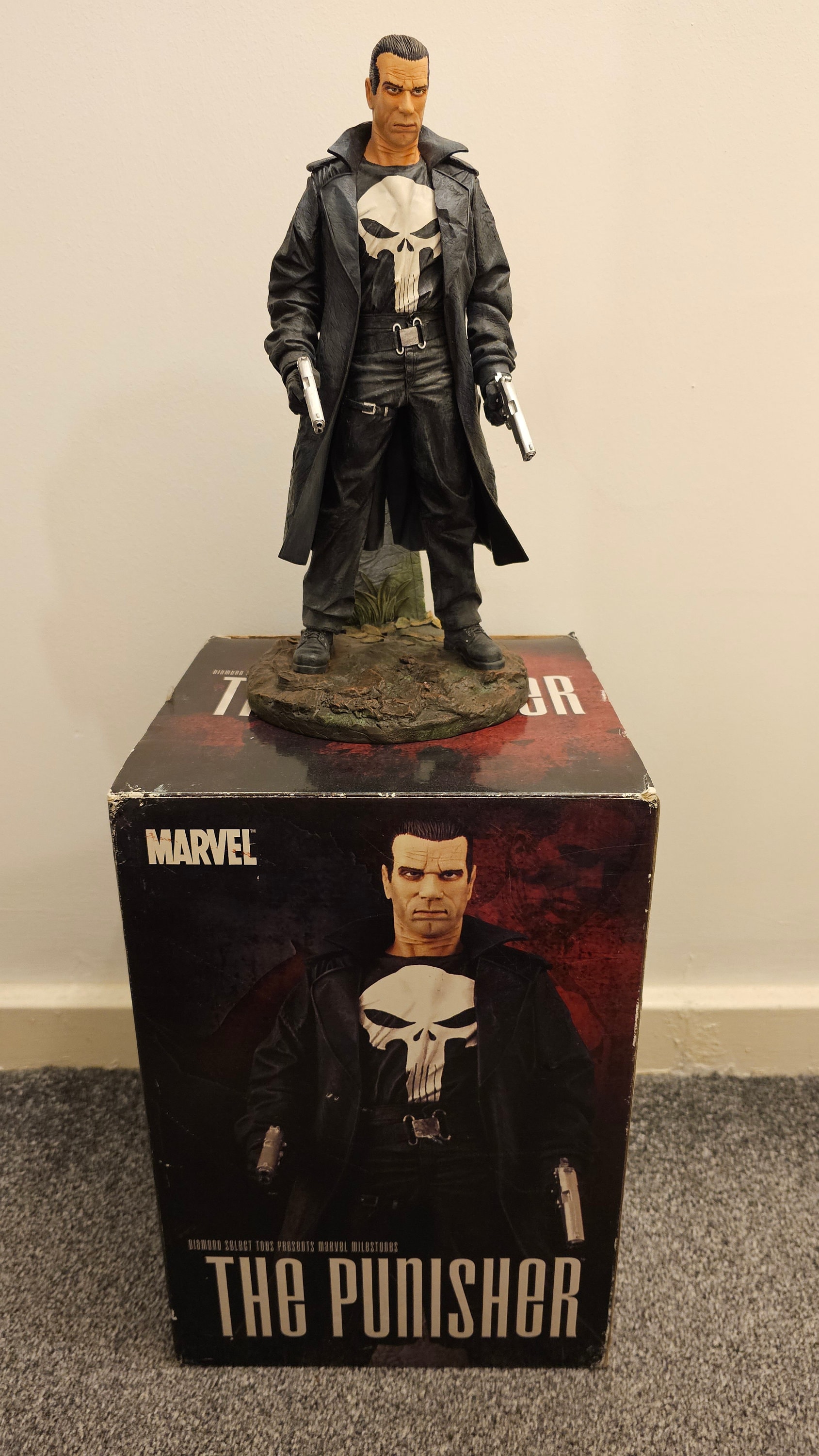 The Punisher Resin 12 Statue New in Box - Etsy