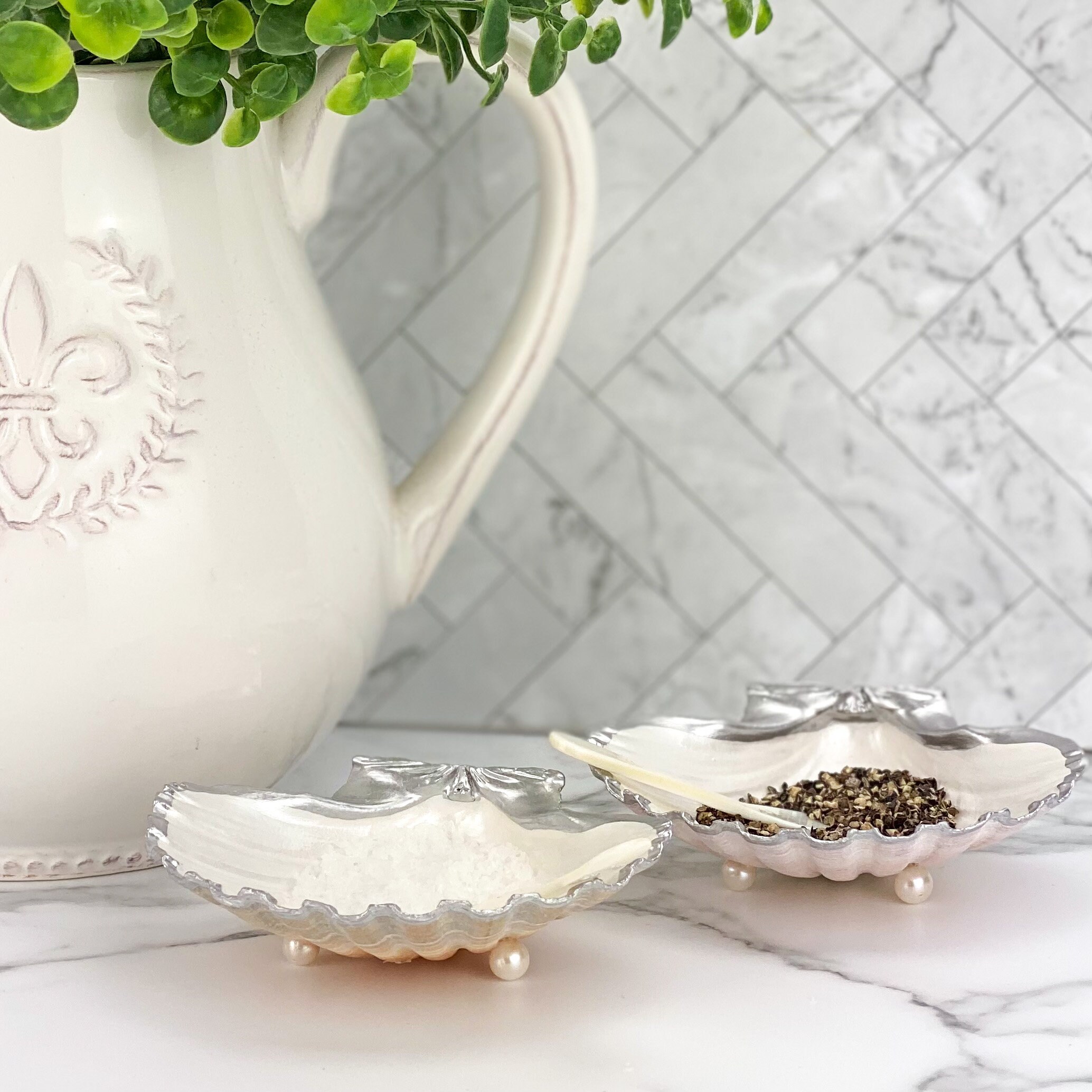 Silver Salt & Pepper Scallop Shell Set With Shell Carved Spoons - Etsy
