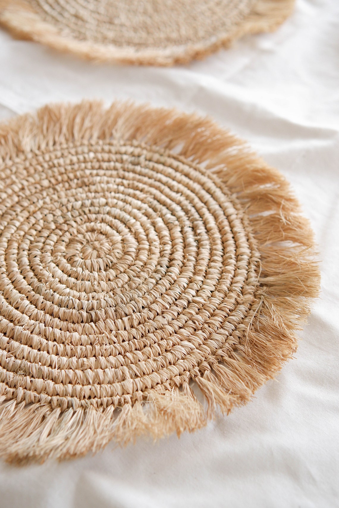 Natural Raffia Placemat Raffia Fringe Placemat Round Fringe - Etsy
