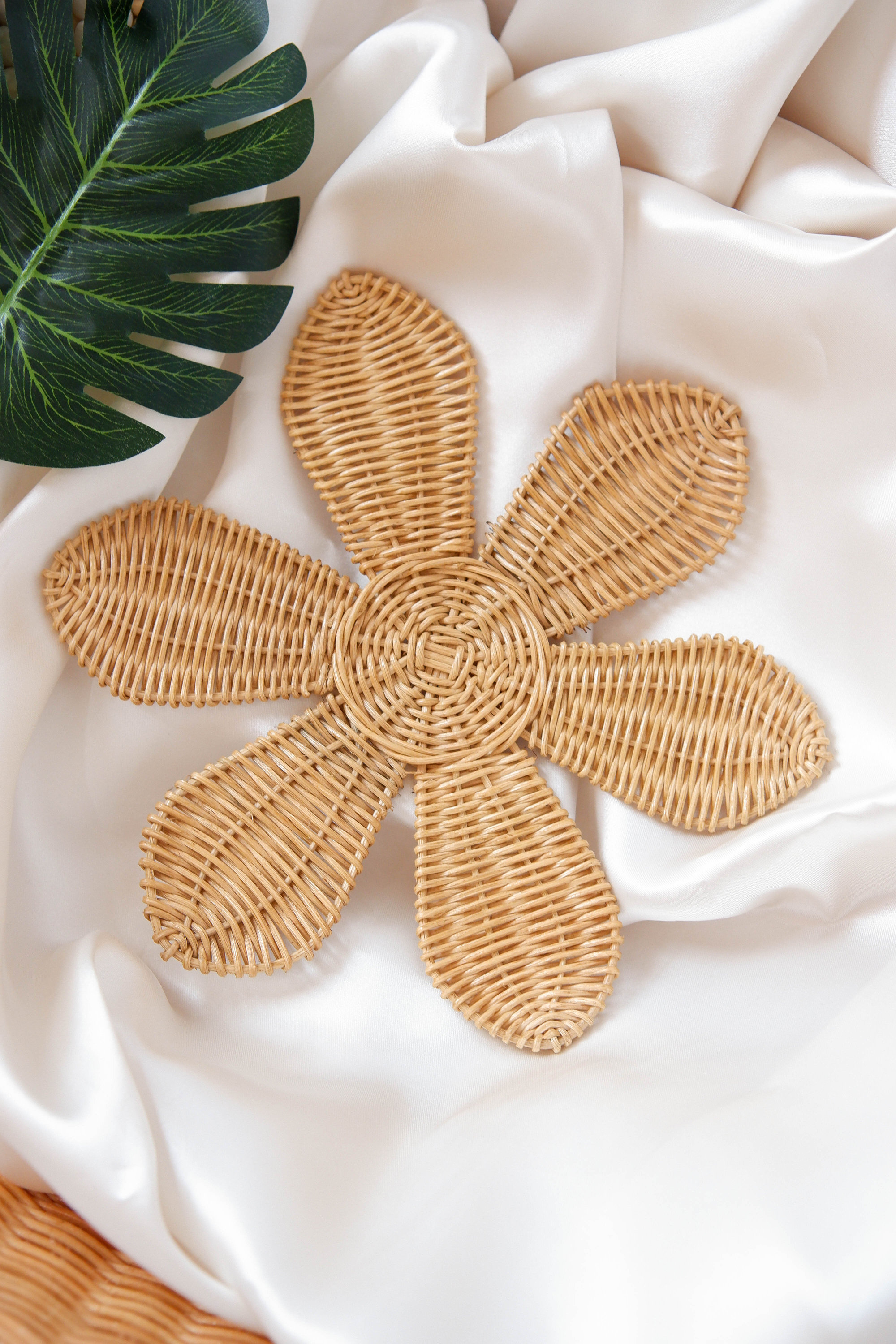 Rattan Flower Wall Decor Set of 3 Rattan Daisy Wall Decor - Etsy