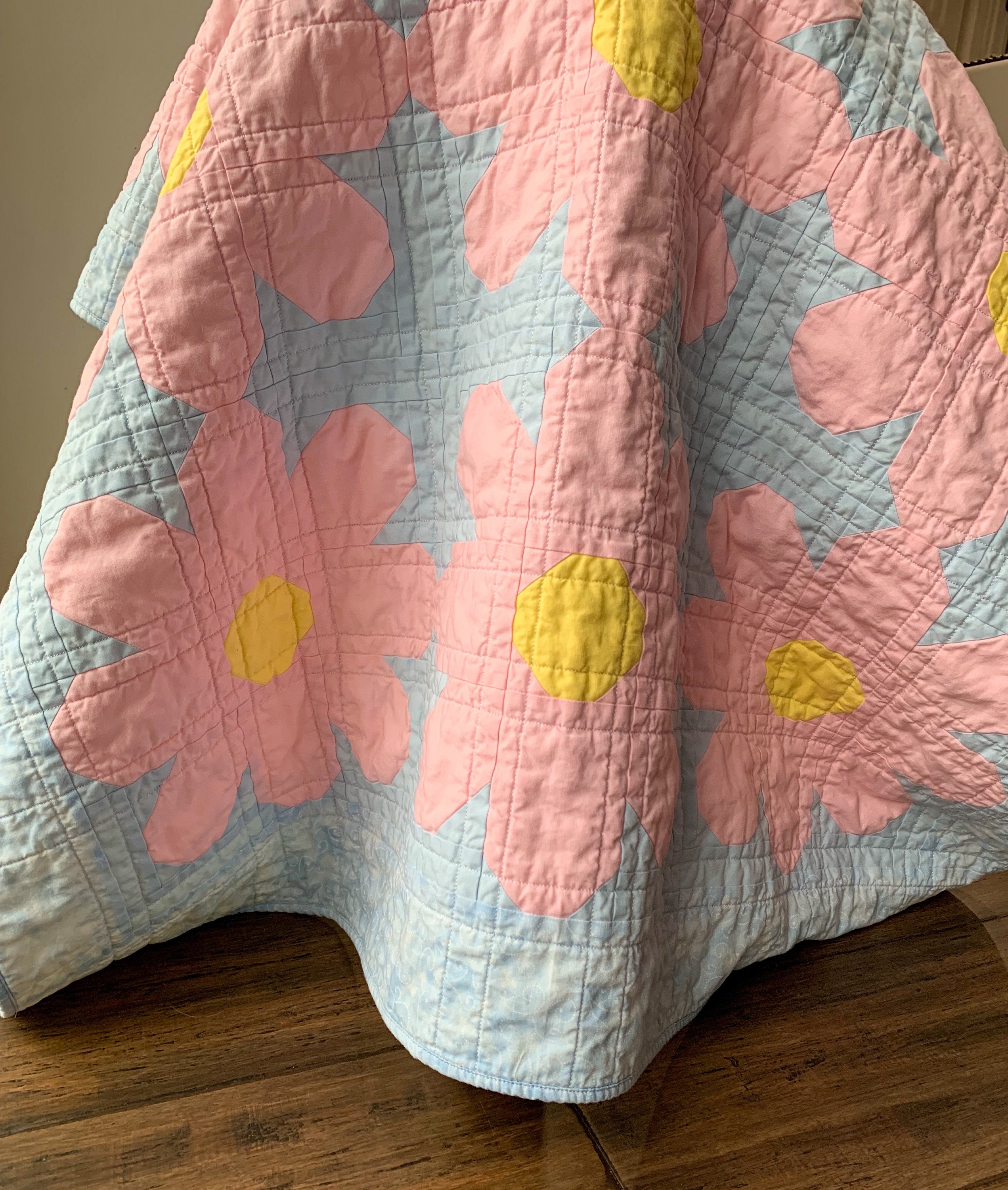 Handmade Crib Sized Daisy Baby Quilt Floral Baby Blanket Heirloom Gift ...