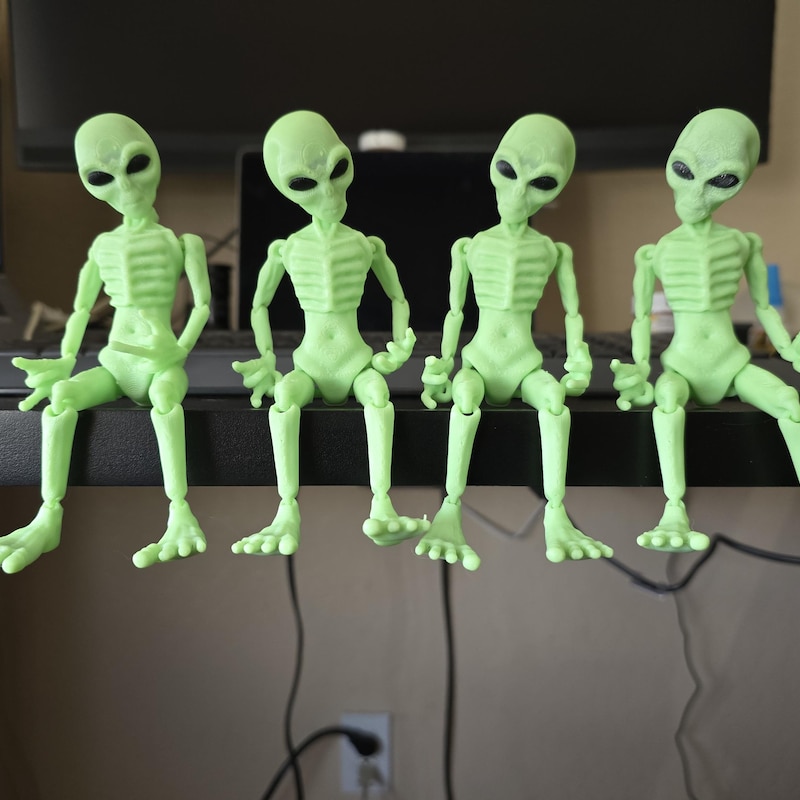 Posable Alien Figurine - Etsy