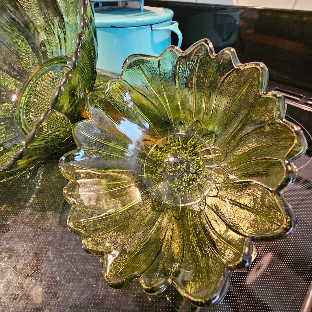 Vintage Indiana Glass Lily Pons Avacado Green 7 Serving Bowl - Etsy