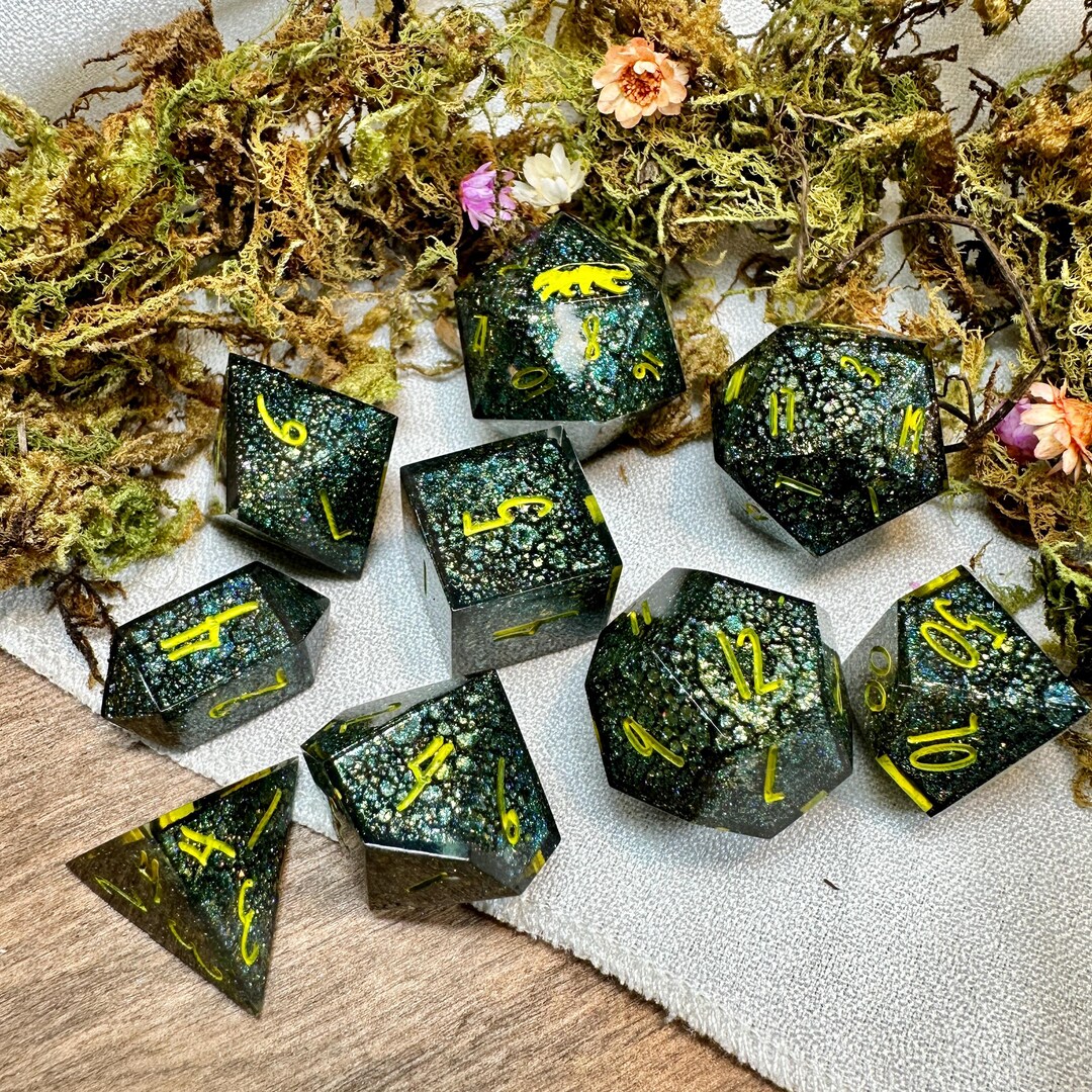 Holographic Green Dragon, 9-piece DND Dice Set, Handmade Dice Set ...