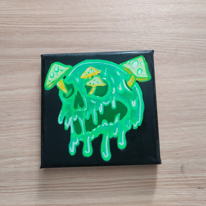 Drippy Skull Green - Etsy