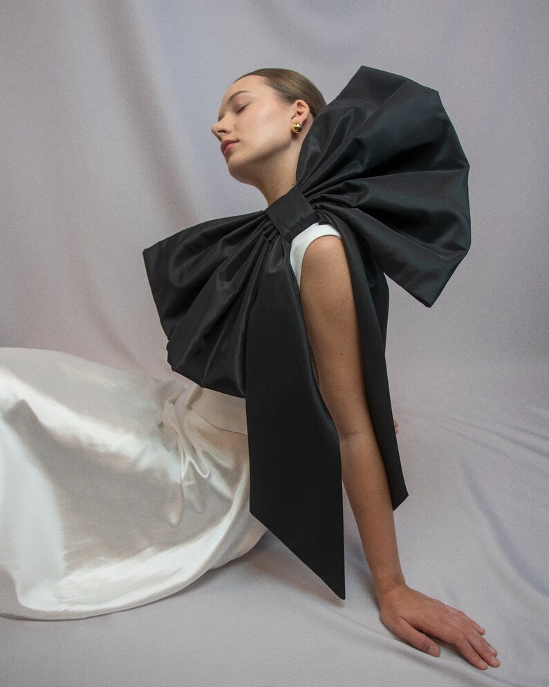 The Giant Black Bow Statement Fashion Piece Wedding Accessory - Etsy