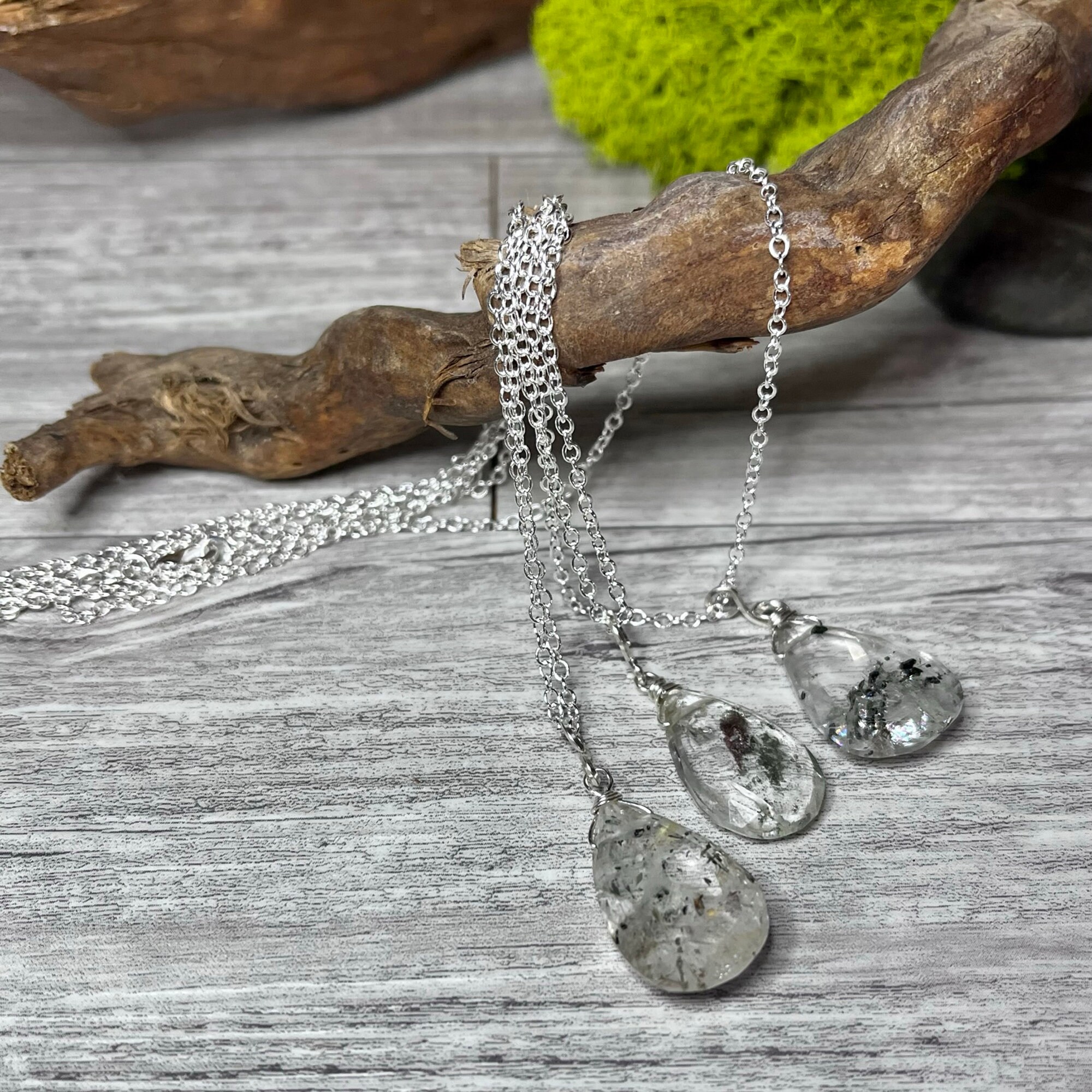 Gorgeous Garden Moss Quartz Crystal Gemstone Wirewrapped Pendant ...