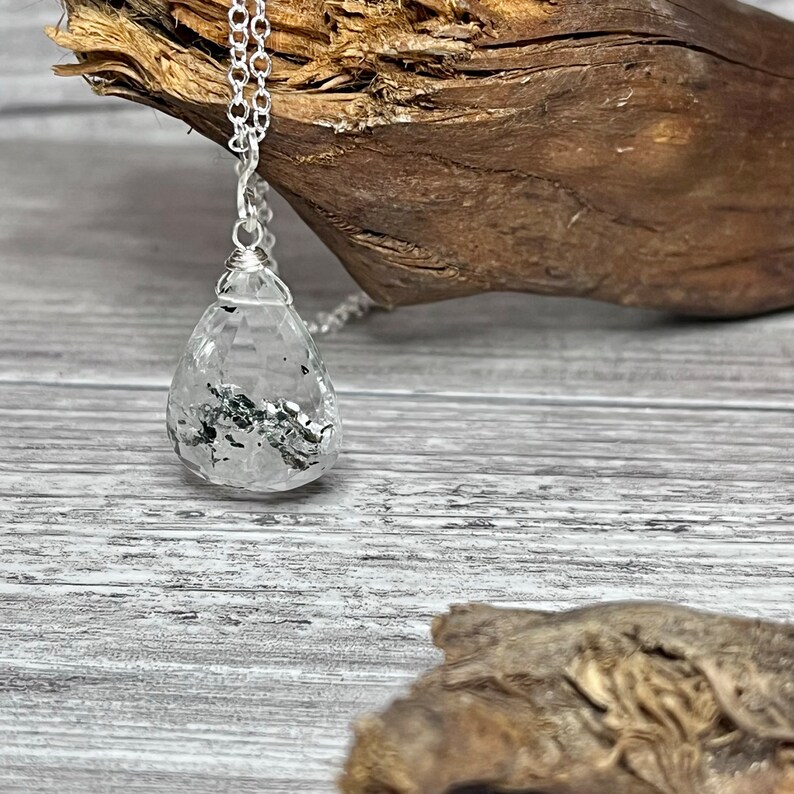 Gorgeous Garden Moss Quartz Crystal Gemstone Wirewrapped Pendant ...