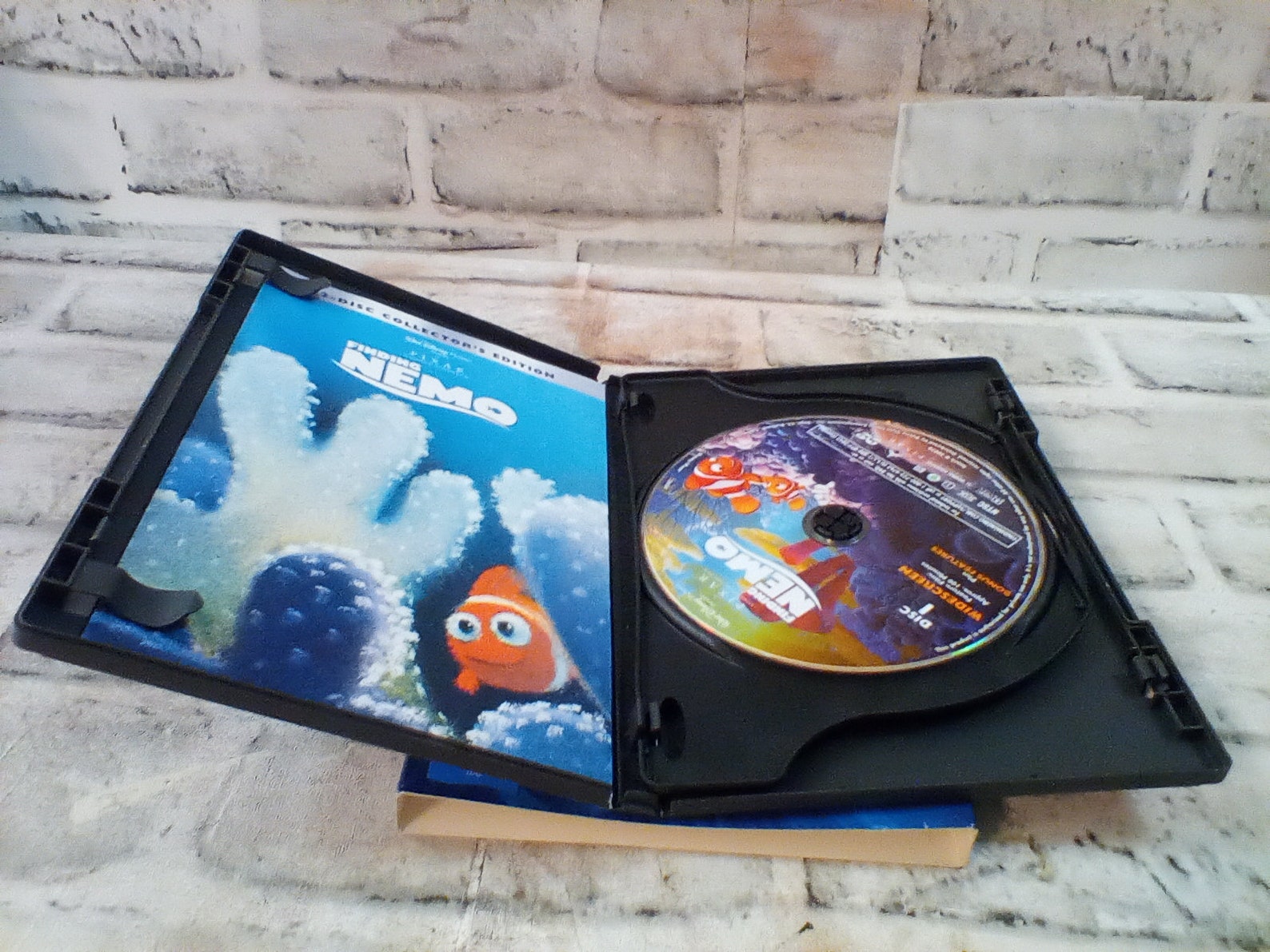 Finding Nemo DVD 2-disc Collectors Edition Walt Disney Pixa Animation ...