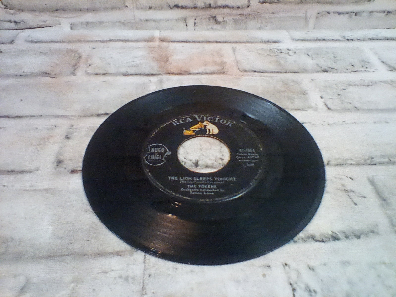 The Tokens 45 Record, the Lion Sleeps Tonight/tina Tokens Orchestra ...