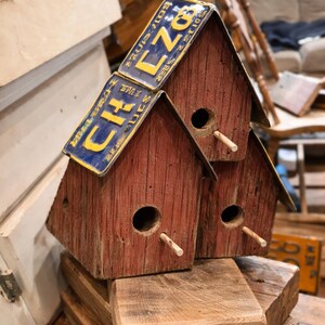 Rustic Reclaimed Wood Birdhouse With Vintage License Plate Roof ...