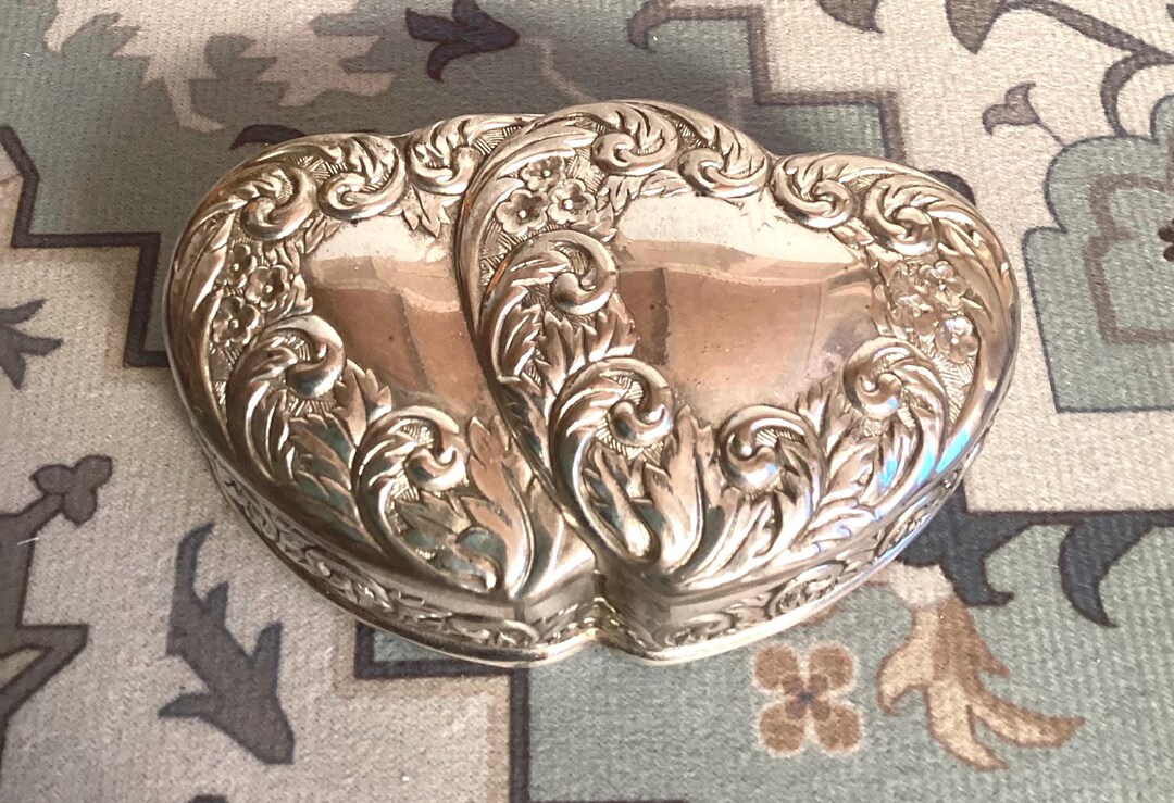 Godinger Vintage Silver-plated Double Heart Trinket Box With Red Velvet ...