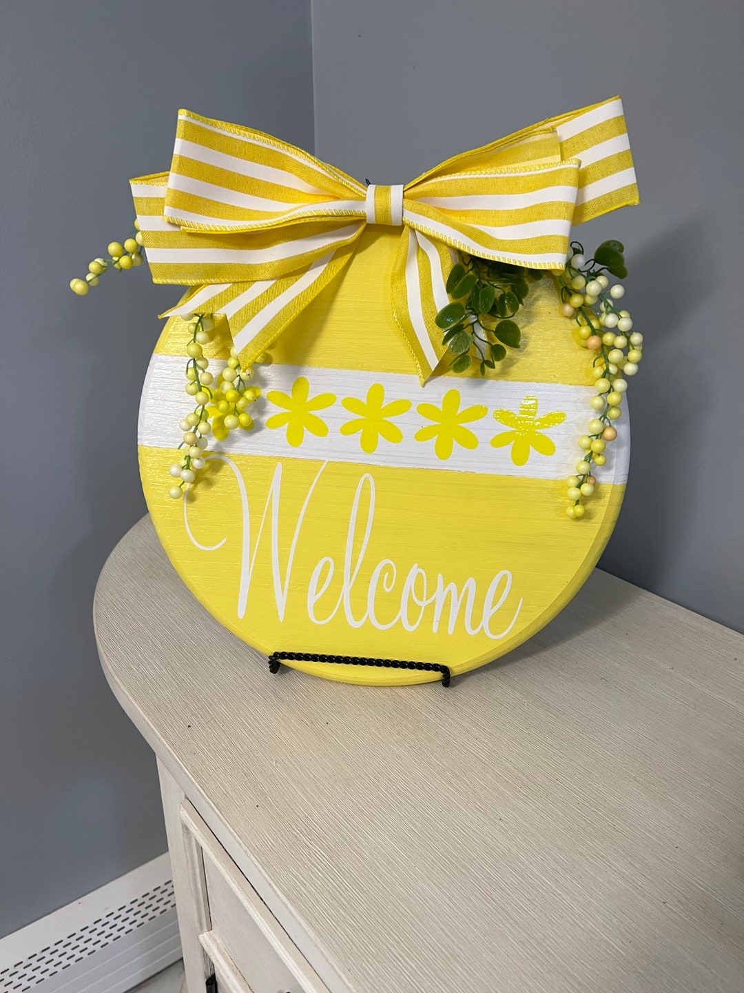 Yellow Welcome Sign: 15" Painted Wood Circle With Bow - Etsy