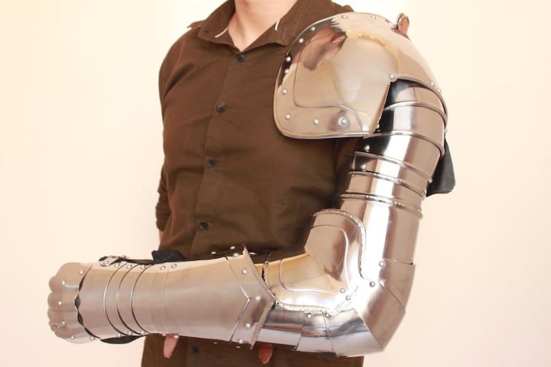 HANDMADE Single Full Arm Set With Gauntlets and Pauldrons Costume - Etsy