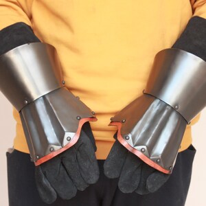 HANDMADE Blackened Steel Gothic Gauntlets Hand Protection Armor - Etsy