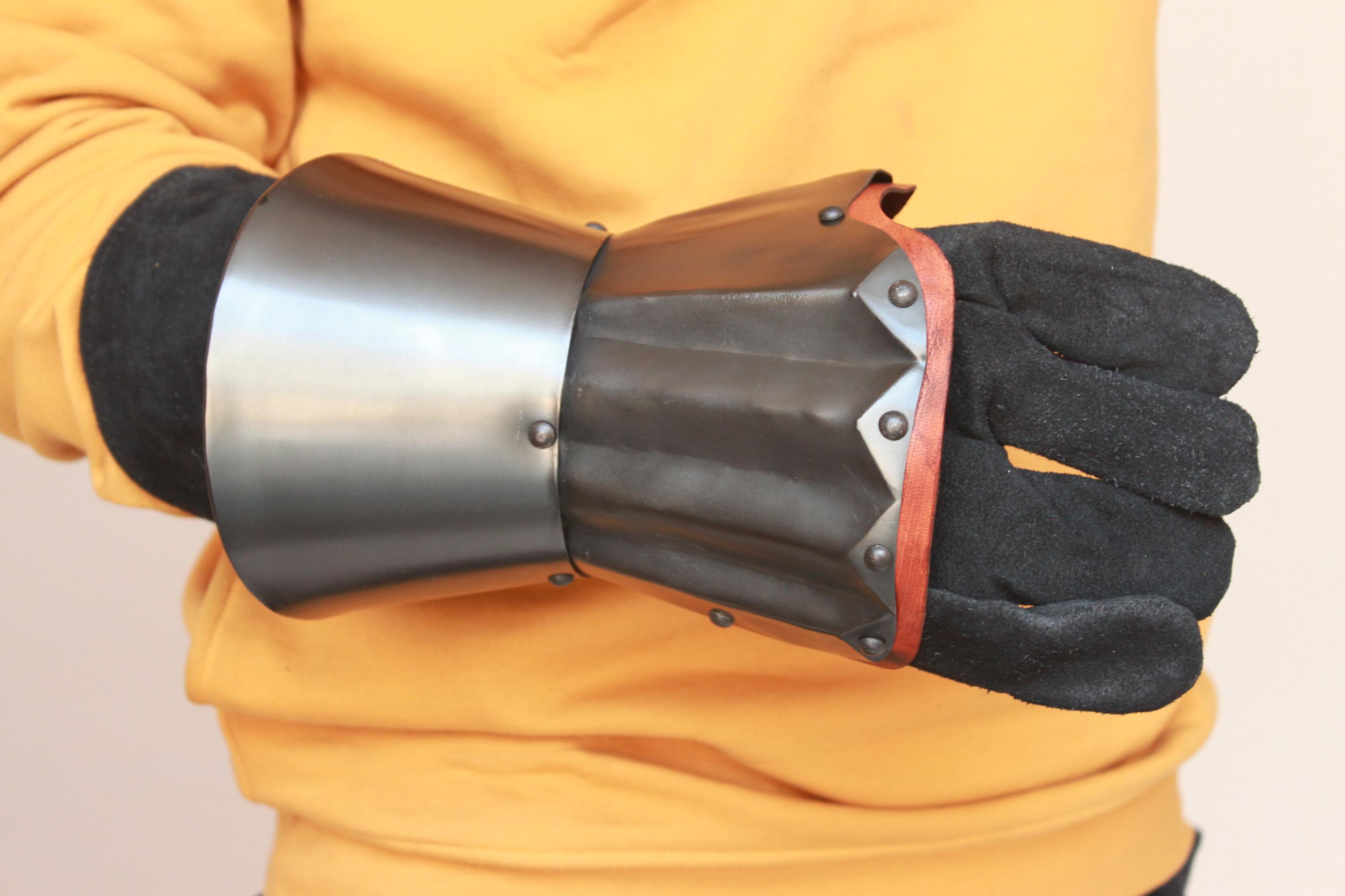 HANDMADE Blackened Steel Gothic Gauntlets Hand Protection Armor - Etsy