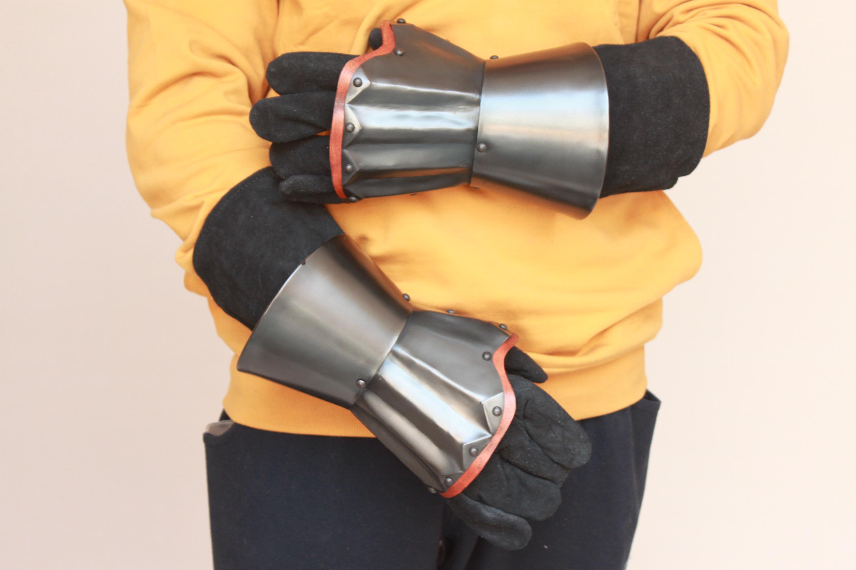 HANDMADE Blackened Steel Gothic Gauntlets Hand Protection Armor - Etsy