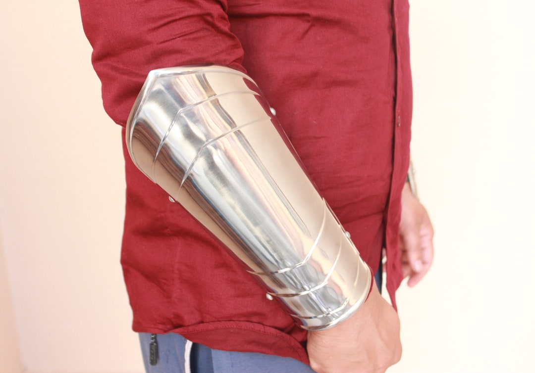 HANDMADE Classic Steel LARP SC Arm Bracers Reenactment - Etsy