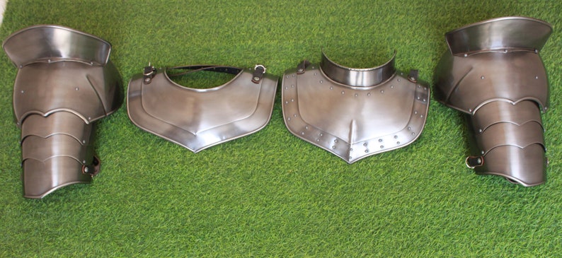 HANDMADE Medieval Gothic Steel Pauldrons Shoulder Guards - Etsy