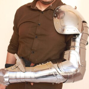 HANDMADE Single Full Arm Set With Gauntlets and Pauldrons Costume - Etsy