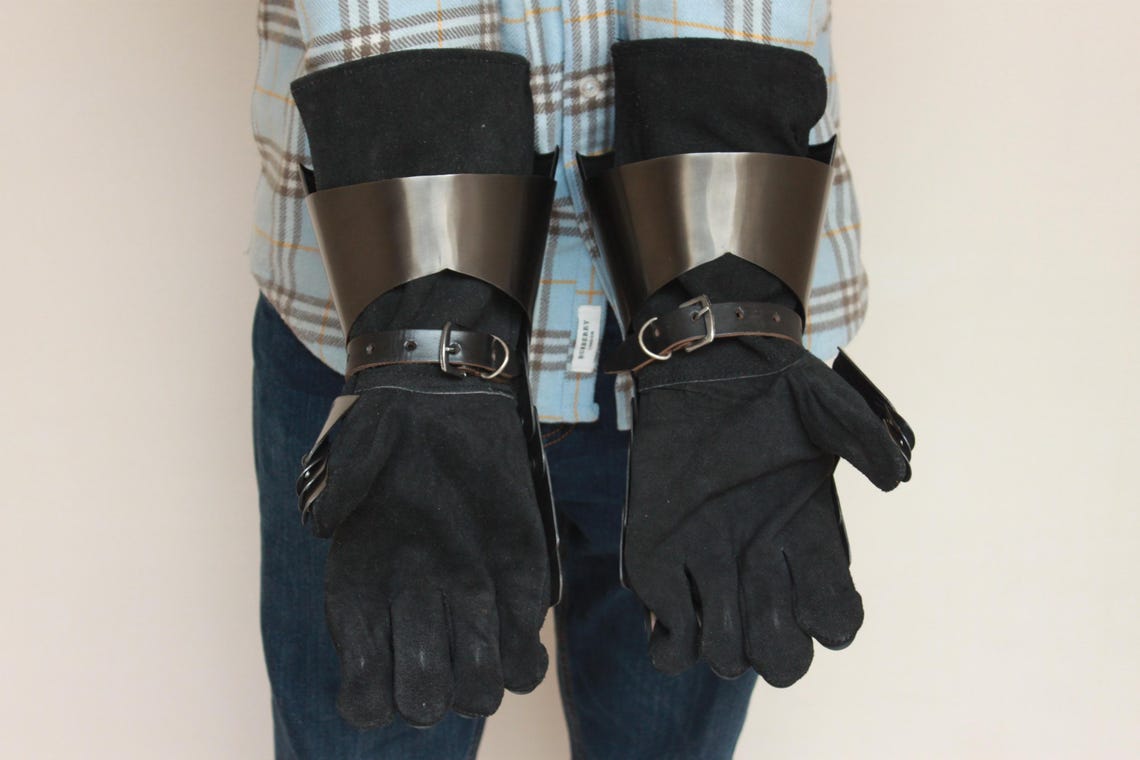 HANDMADE Blackened Steel Gothic Gauntlets Hand Protection Armor - Etsy