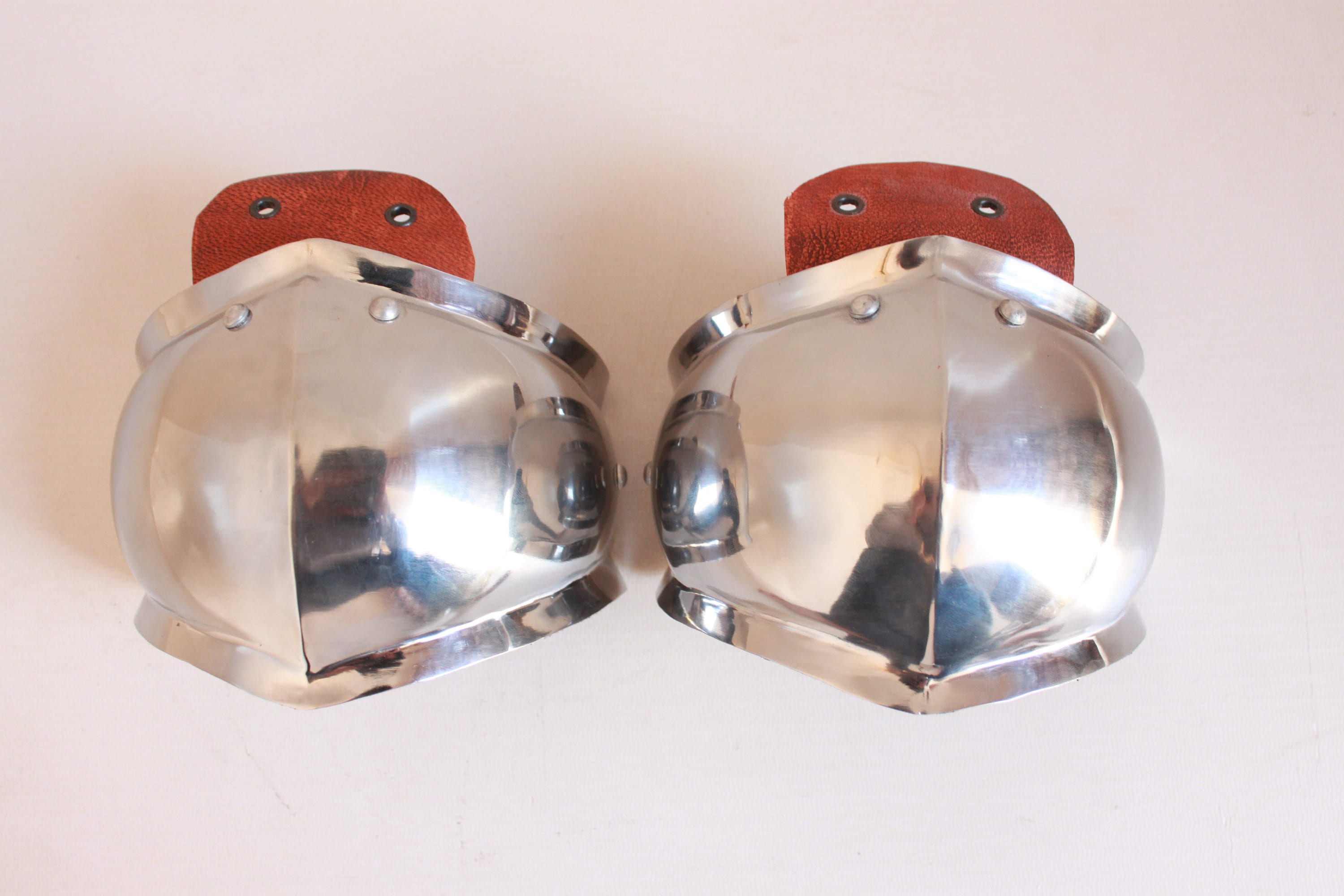 HANDMADE Classic Steel LARP Gothic Knee Cops - Etsy