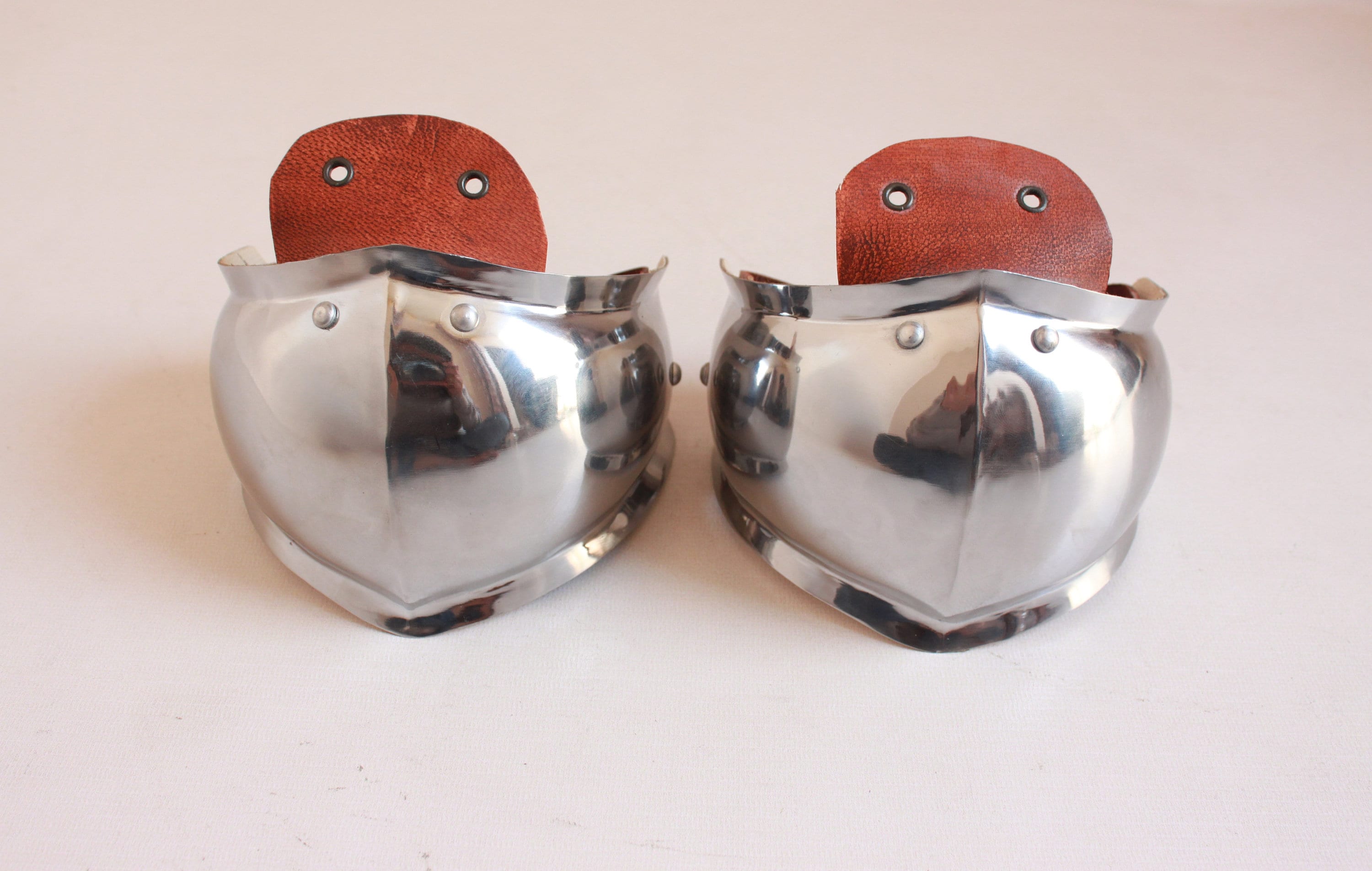 HANDMADE Classic Steel LARP Gothic Knee Cops - Etsy