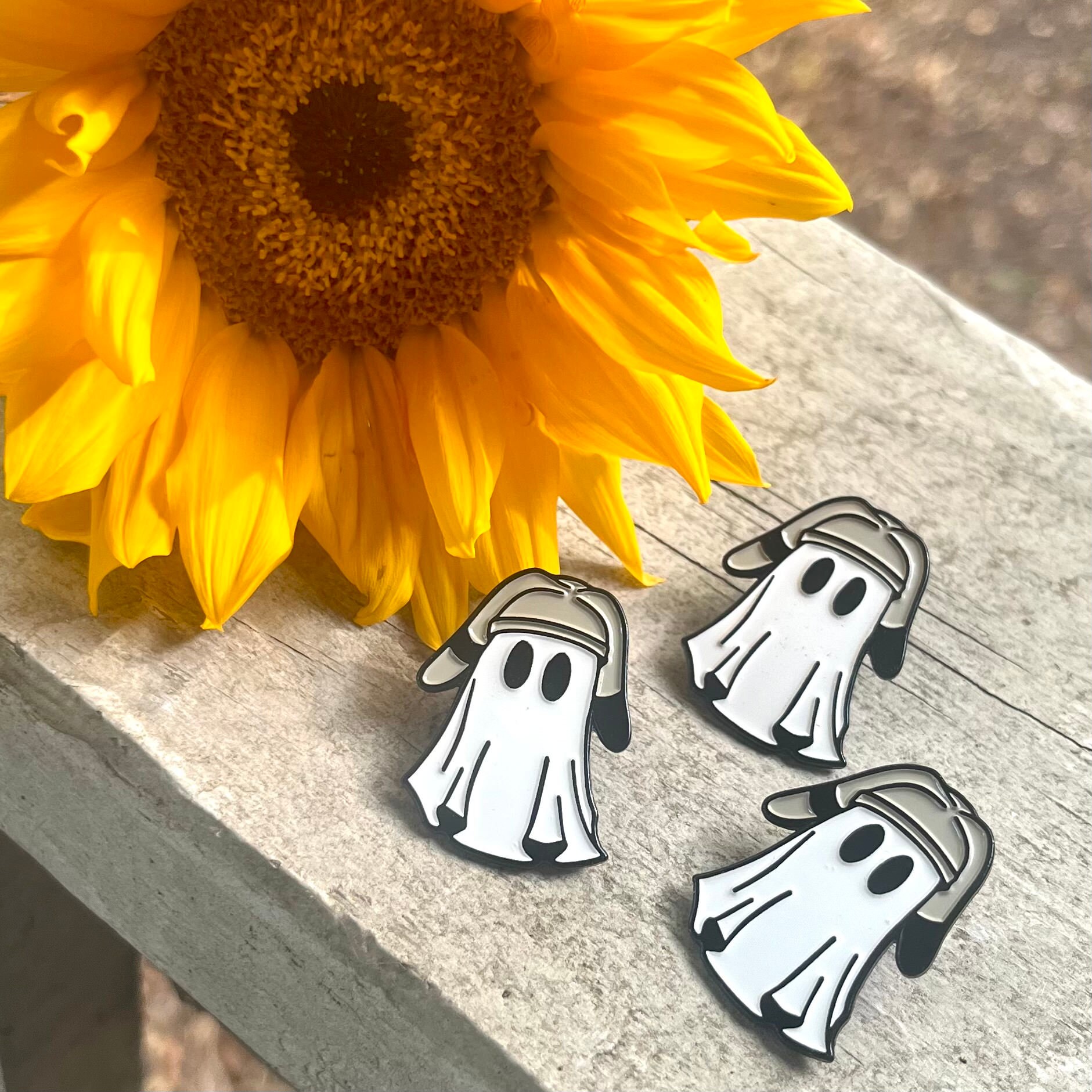 B-grade Sincerity is Scary Ghost Enamel Pin the 1975 Phoebe - Etsy