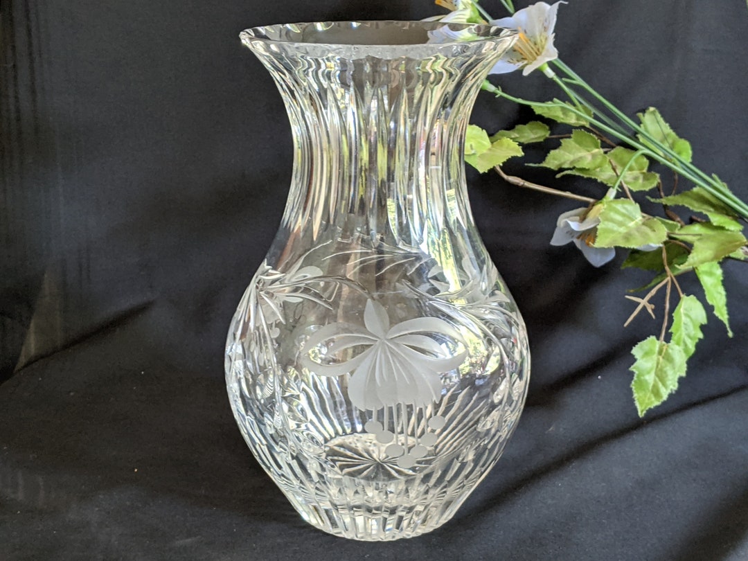 Royal Brierly Honeysuckle Crystal Vase - Etsy