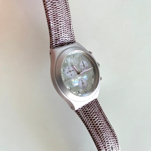Muy raro Swatch Irony Chrono LADY SNAKE YCP1000 vintage solo Swatch con ...