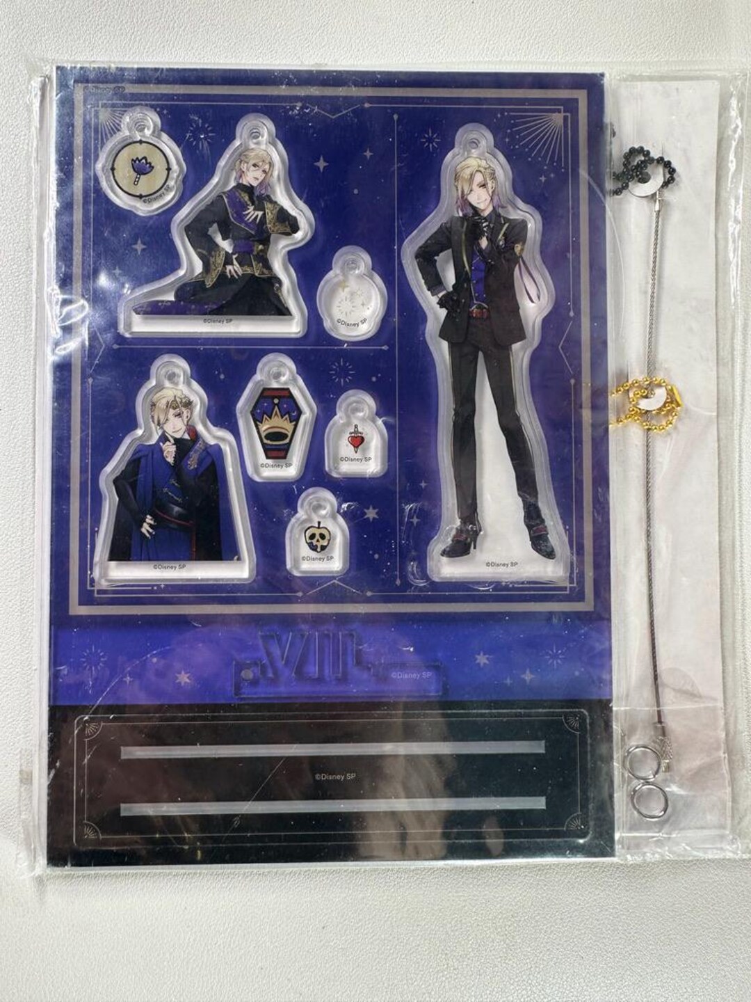 Twisted Wonderland Custom Easel Acrylic Stand Pomefiore Vil Schoenheit ...