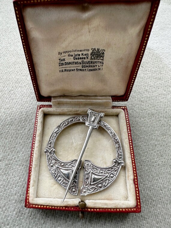 Antique Alexander Ritchie Silver Brooch - Gem
