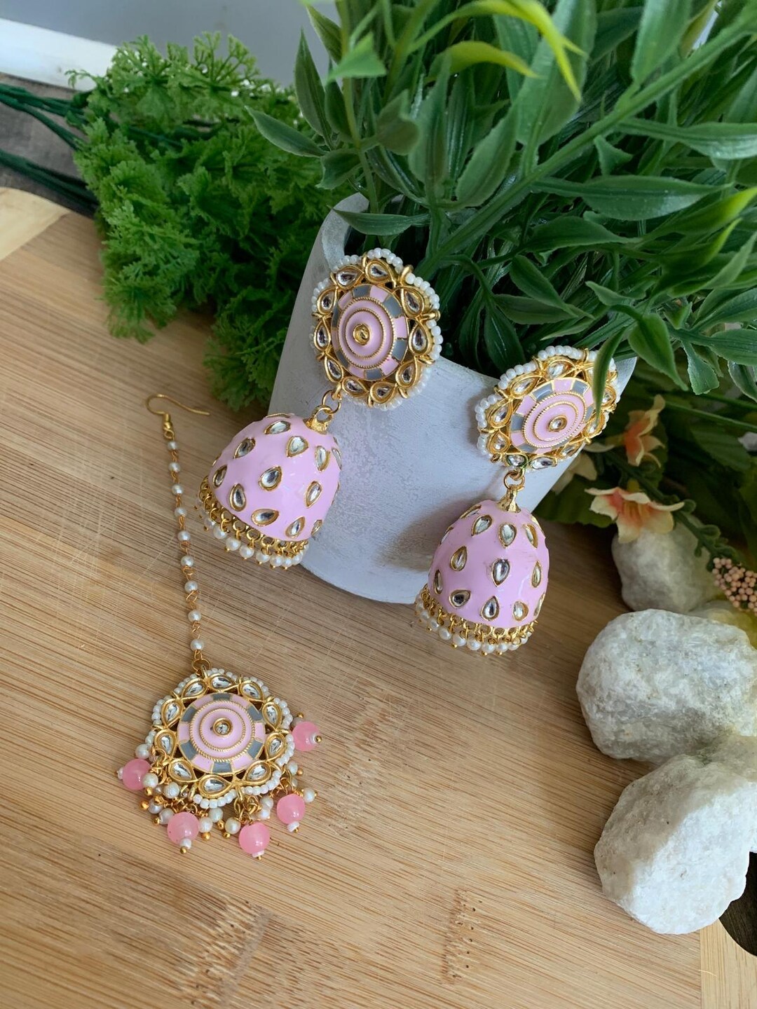 Elegant Indian Jhumka With Mangtika Set – Embrace Tradition and Grace ...