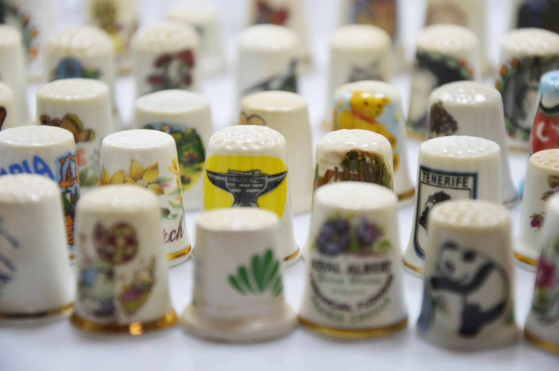Porcelain Thimble Collection, 100 Pieces 1970-1980 Vintage - Etsy