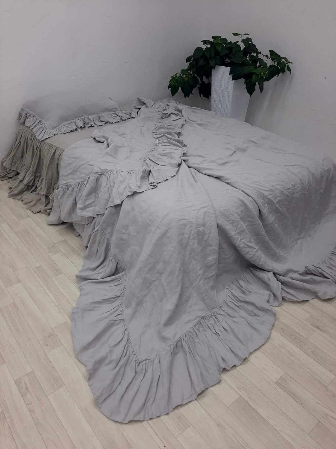 Linen Ruffle Duvet Cover. Ruffled Duvet Cover. Stonewashed Duvet Cover ...