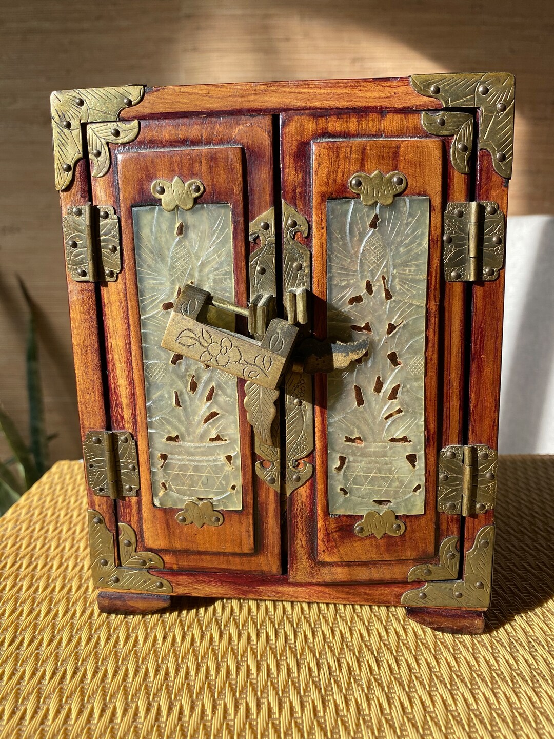 Vintage Chinese Jewelry Chest Rosewood W/jade Inlay Lovely - Etsy