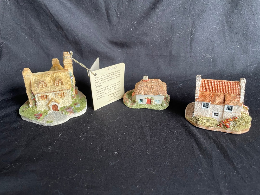 Collectable House Figurines - Etsy