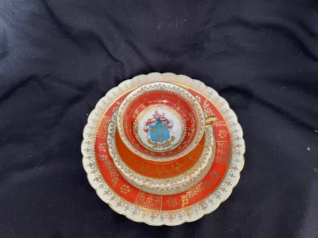 Sacrarium Recis Cunabula Legis 1 Cups and Saucer and Plate - Etsy
