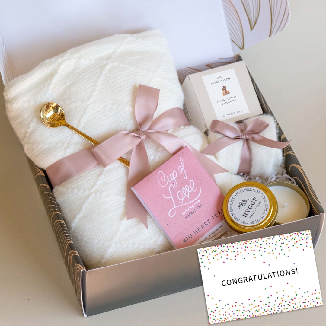 Graduation Gift Box for Her, College Graduation Gift Basket ...
