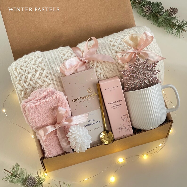 Professional Cozy Gift Box for Men & Women for Holidays, Corporate ...