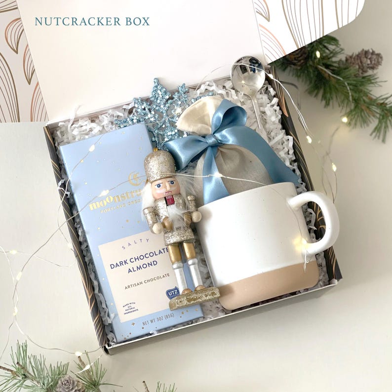 Professional Cozy Gift Box for Men & Women for Holidays, Corporate ...