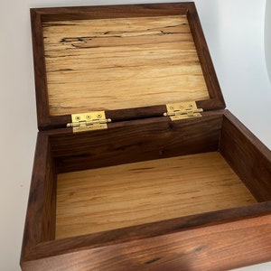 Large Walnut and Spalted Maple Box - Etsy