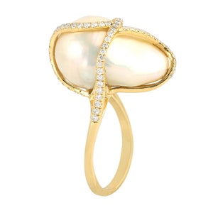 Unshaped Pearl Chiness & Diamond Cocktail Ring Pave in 18k Yellow Gold ...