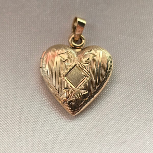 Vintage 14k Solid Gold Heart Locket - Etsy