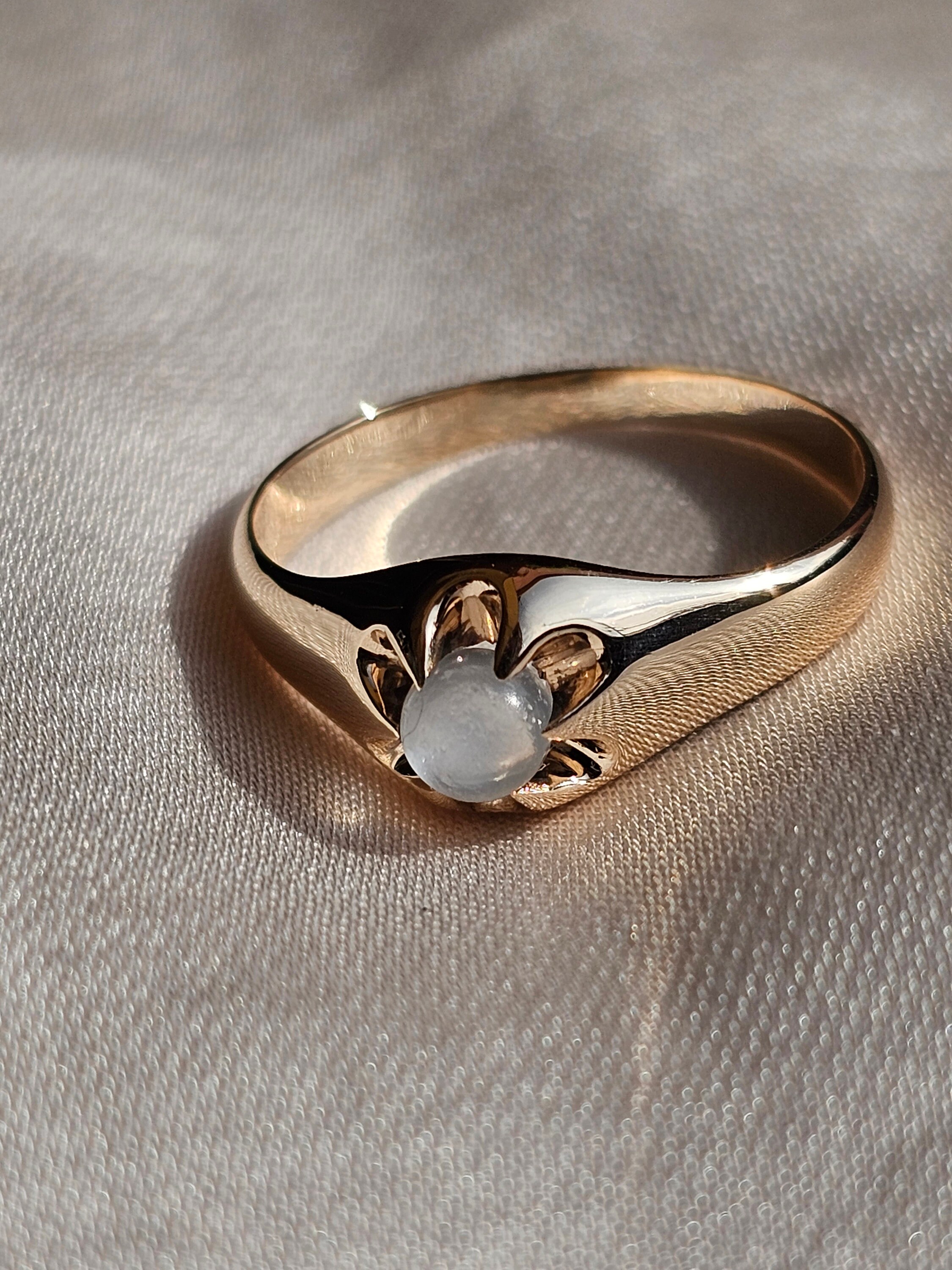 Antique 10 Karat Belcher Setting Moonstone Ring - Etsy