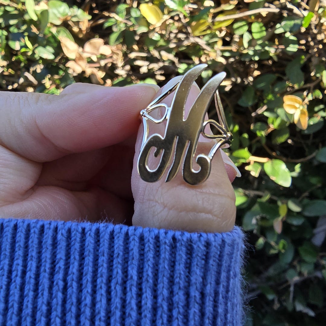 10k Cursive Initial M Ring - Etsy