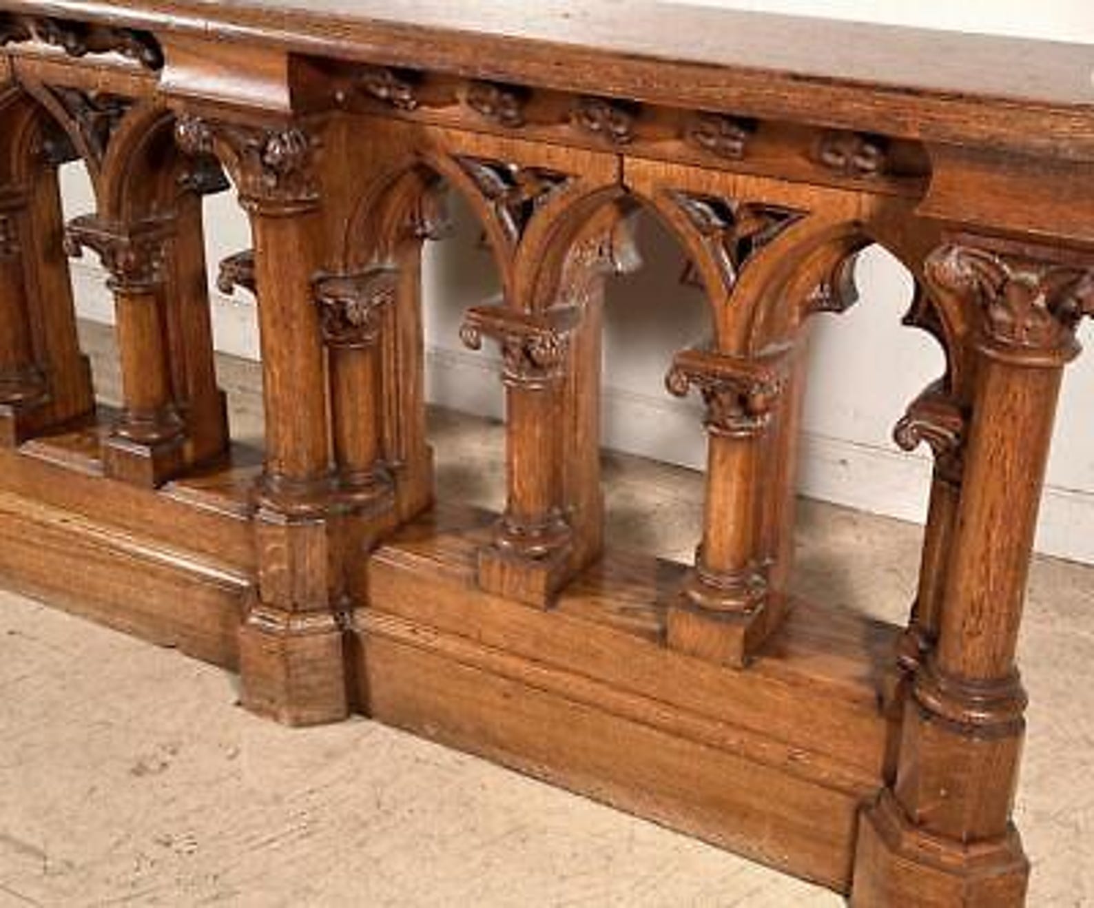 Oak Wood Gothic Communion/altar Rail/railing/divider - Etsy