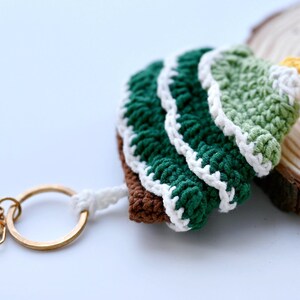 Crochet Christmas Tree Keychain With Yellow Star, Knitted Christmas ...