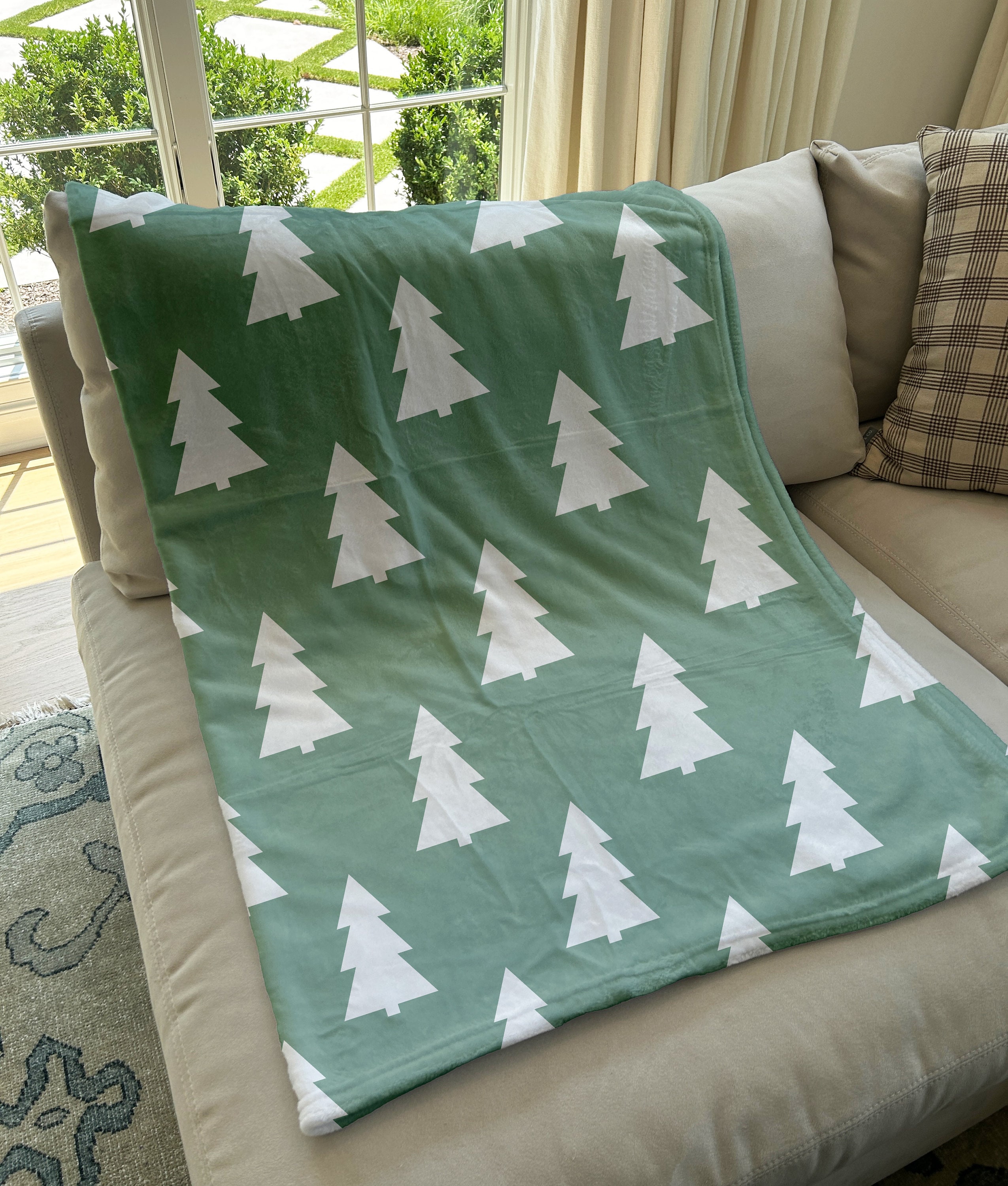 Personalized Christmas Tree Blanket: Custom Fleece Holiday Decor - Etsy